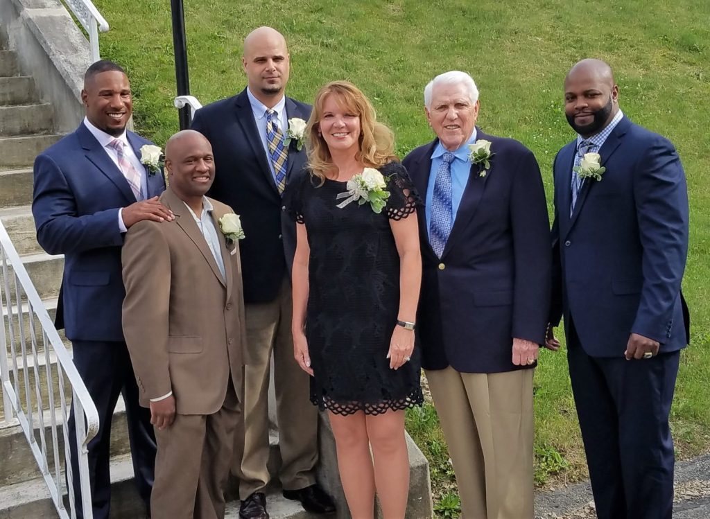 Mid Mon Valley HOF inducts 2018 class - Herald-Standard